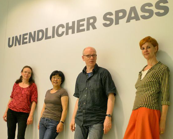 SSYR mit Silvia Sauer (Stimme), Wolfgang Schliemann (Schlagwerk), Eiko ...